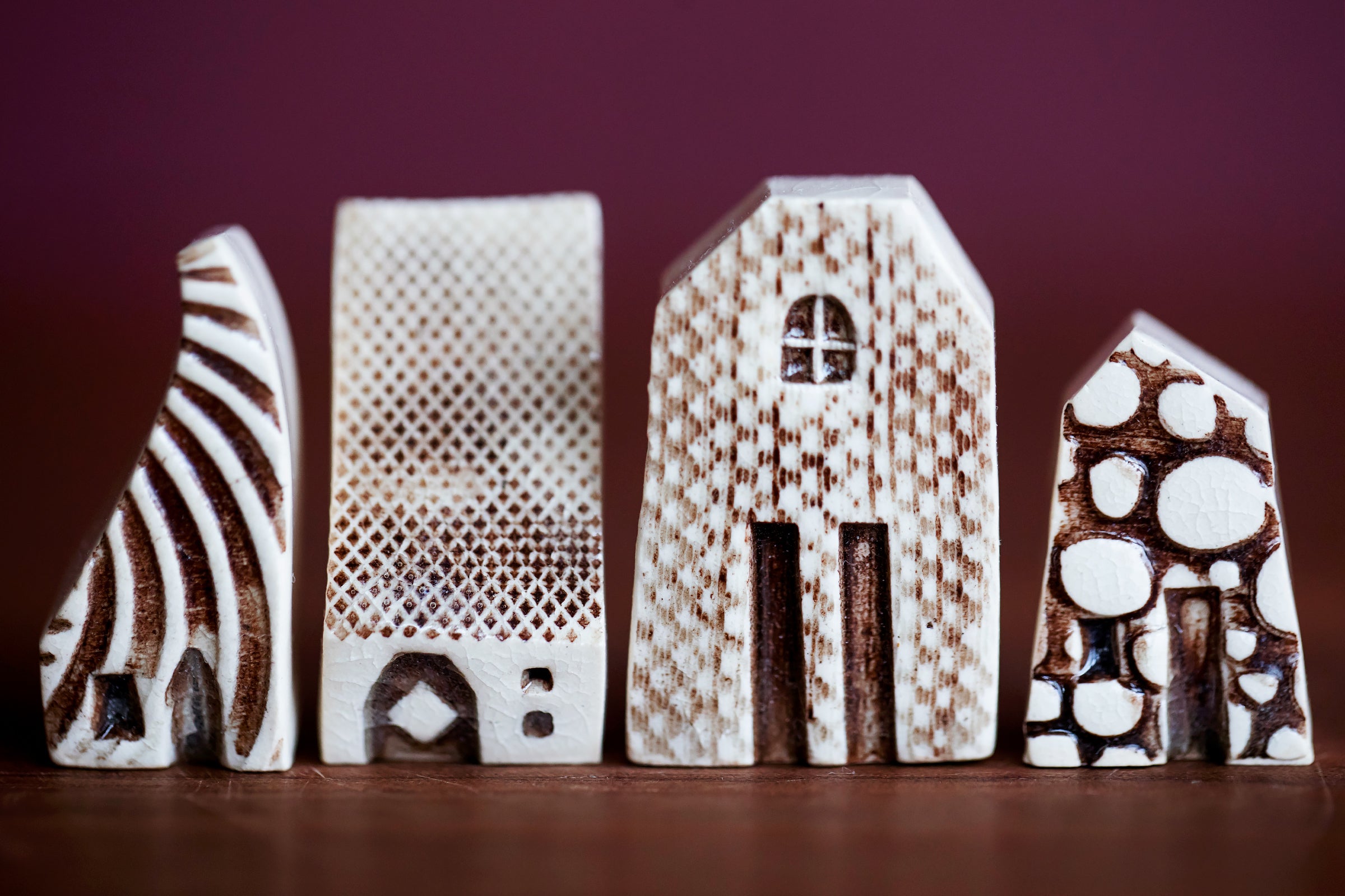 Miniature Ceramic Houses with Textures and Cute Details – Snow Pond ...